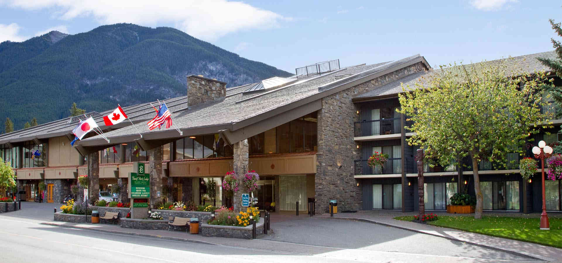 Banff Park Lodge: Banff Resort, Hotel, and Conference Centre